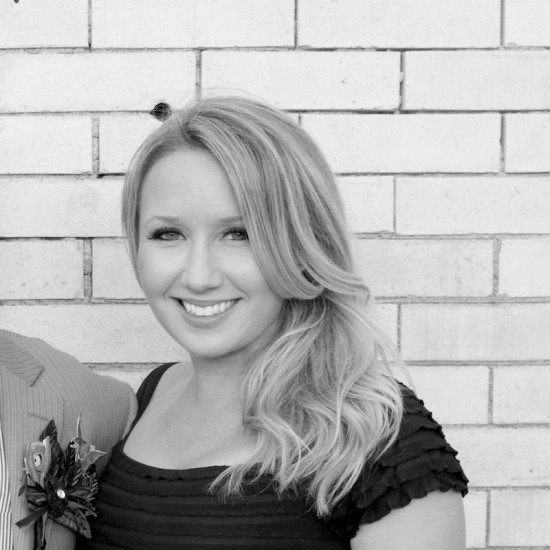 Amanda Bloom - FamousDC