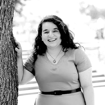 Shoshana Weissmann - FamousDC