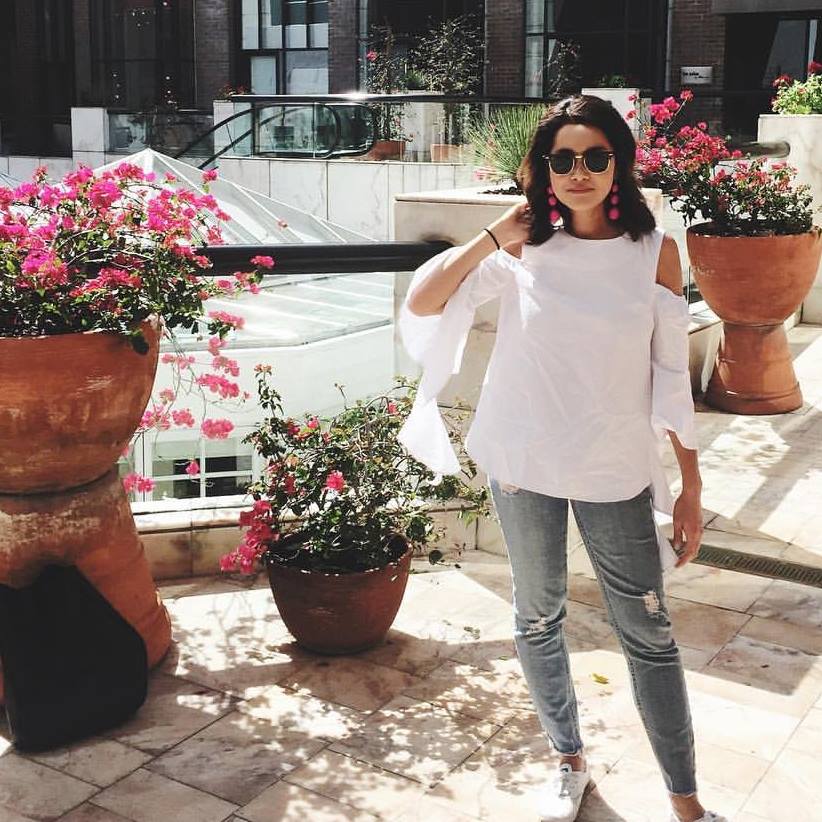 Famous 5 - Alisha Ramos - FamousDC